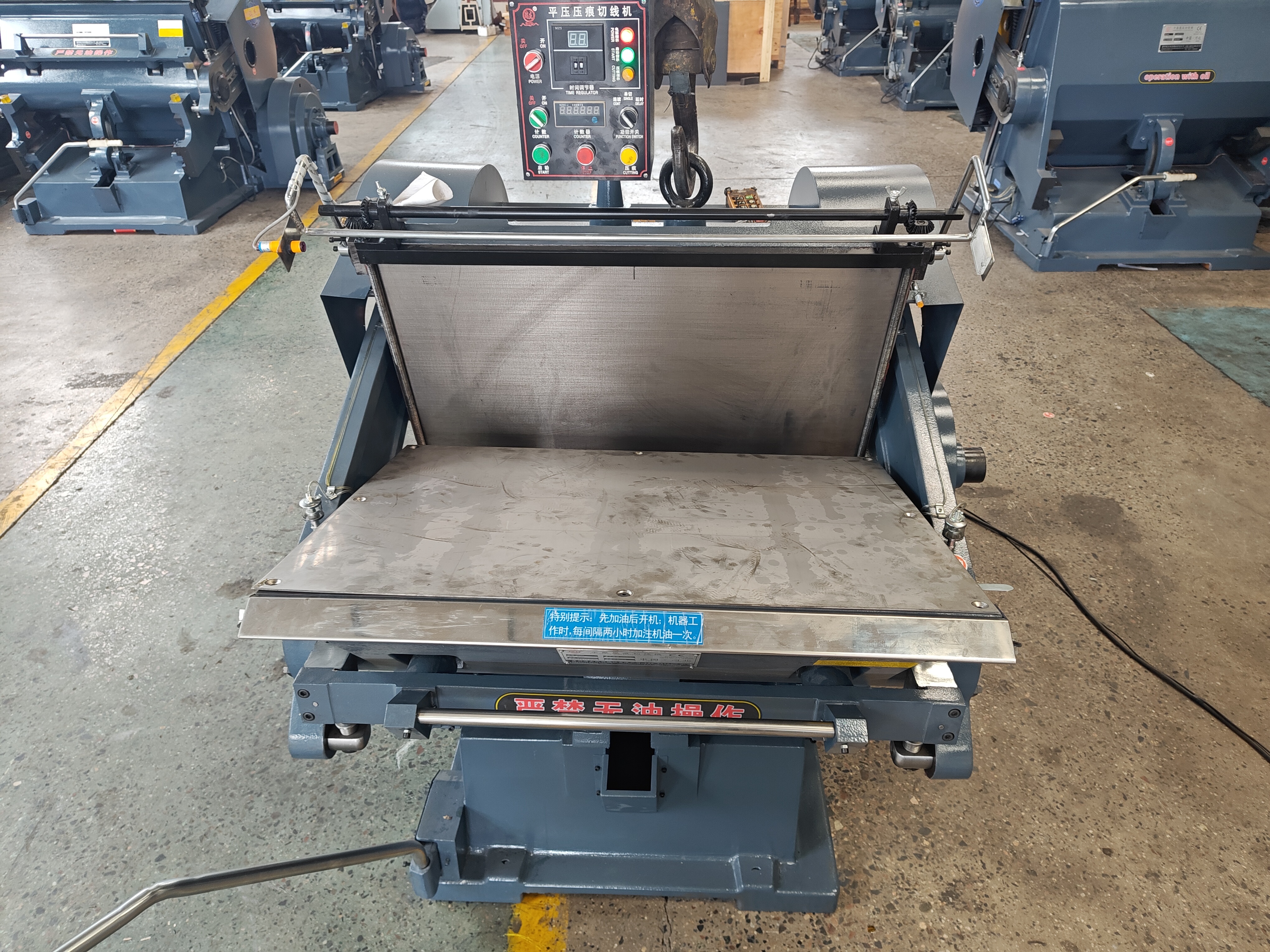 ML930 Manual Cardboard Die Cutting & Creasing Machine